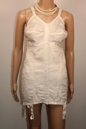 VTG FULL BODY OPEN BOTTOM BROCADE GIRDLE CORSET 4 SUSPENDERS SIZE 38D ...