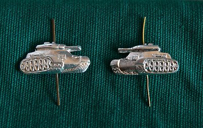PAIR Russian Soviet ARMY MILITARY INSIGNIA Tank Panzer Pin Badge for ...