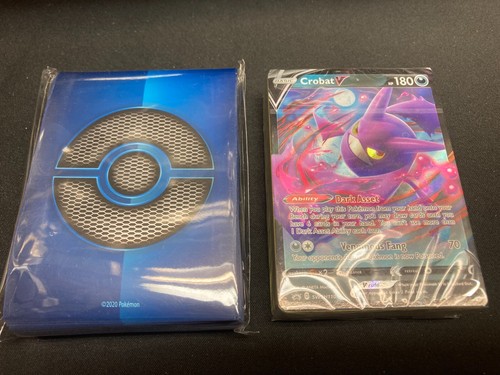 Pokémon TCG Crobat V Trainer's Toolkit 58 Card Deck + 65 Card Sleeves ...