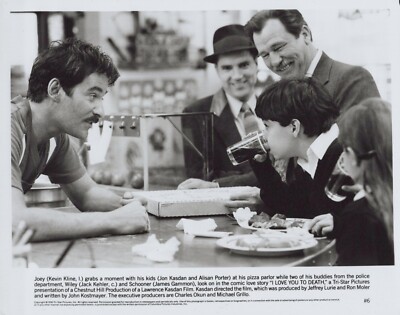 Kevin Kline + James Gammon +Jack Kehler in I Love You to Death (1990 ...