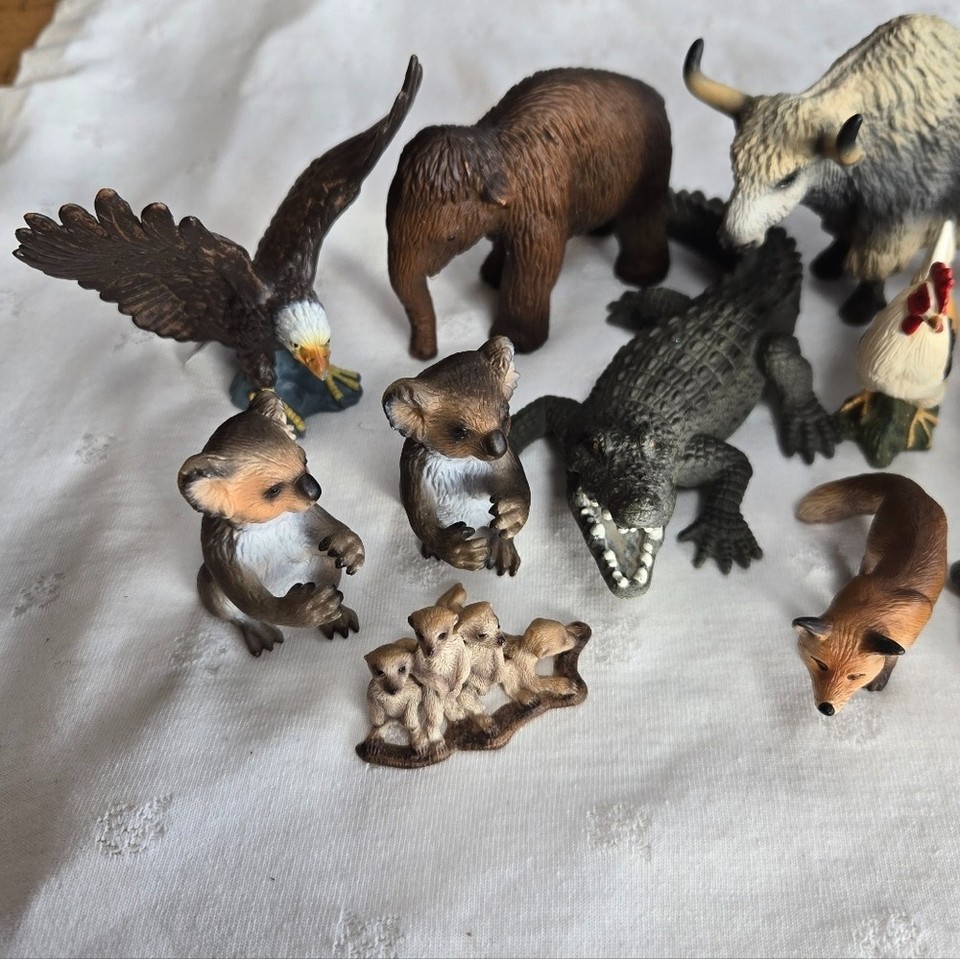 Schleich Wildlife / Farm Animal Lot Eagle, Panda, Koala, Mammoth, Dog ...