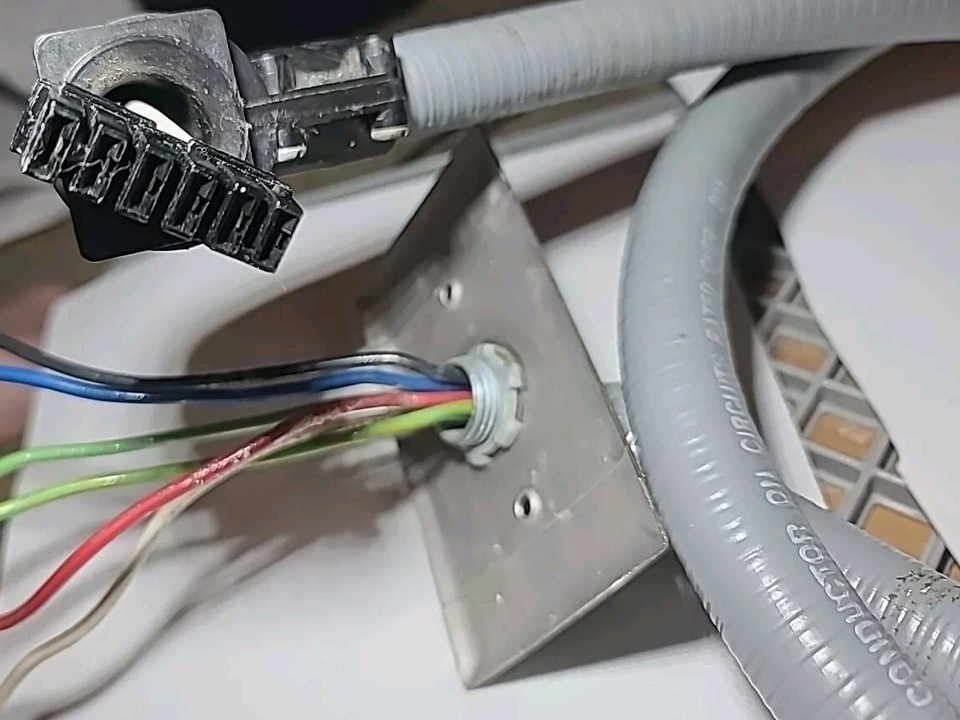 Power Base Cubicles Entry Feed Whip 72" | eBay