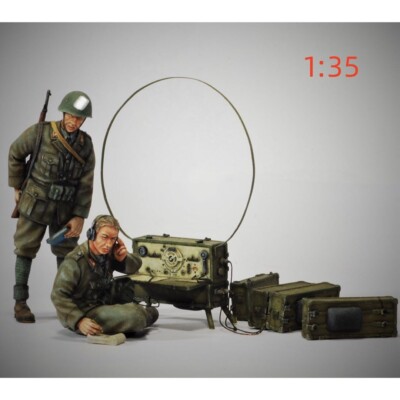 1/35 resin figures model kit WW II Italian Messenger 2 man unassembled ...