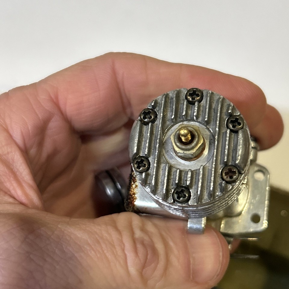 NIB Fox 35 Stunt control line model airplane engine .35 vintage glow ...