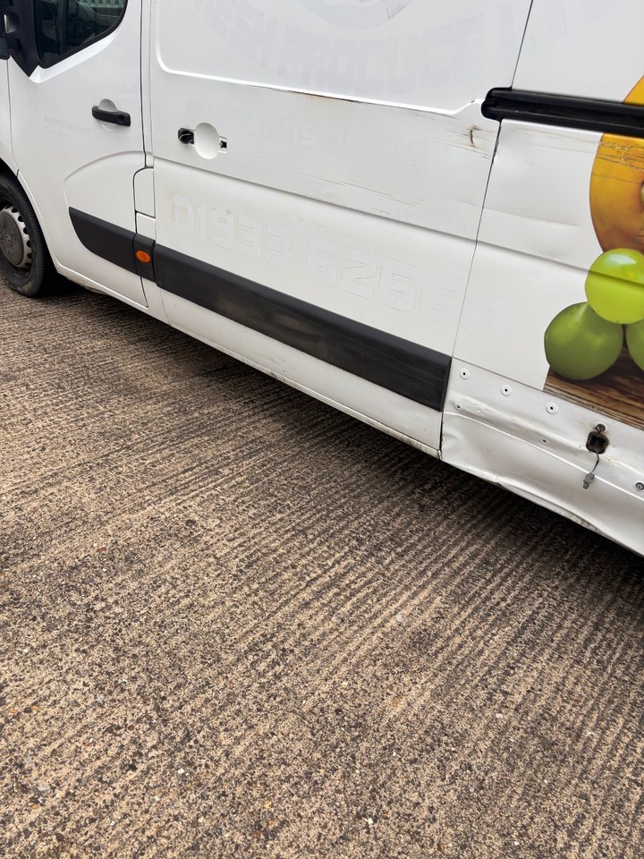 2015 Nissan NV400 2.3 dCi 125ps L3H2 SE GAH FRIDGE/CHILLER Van ...