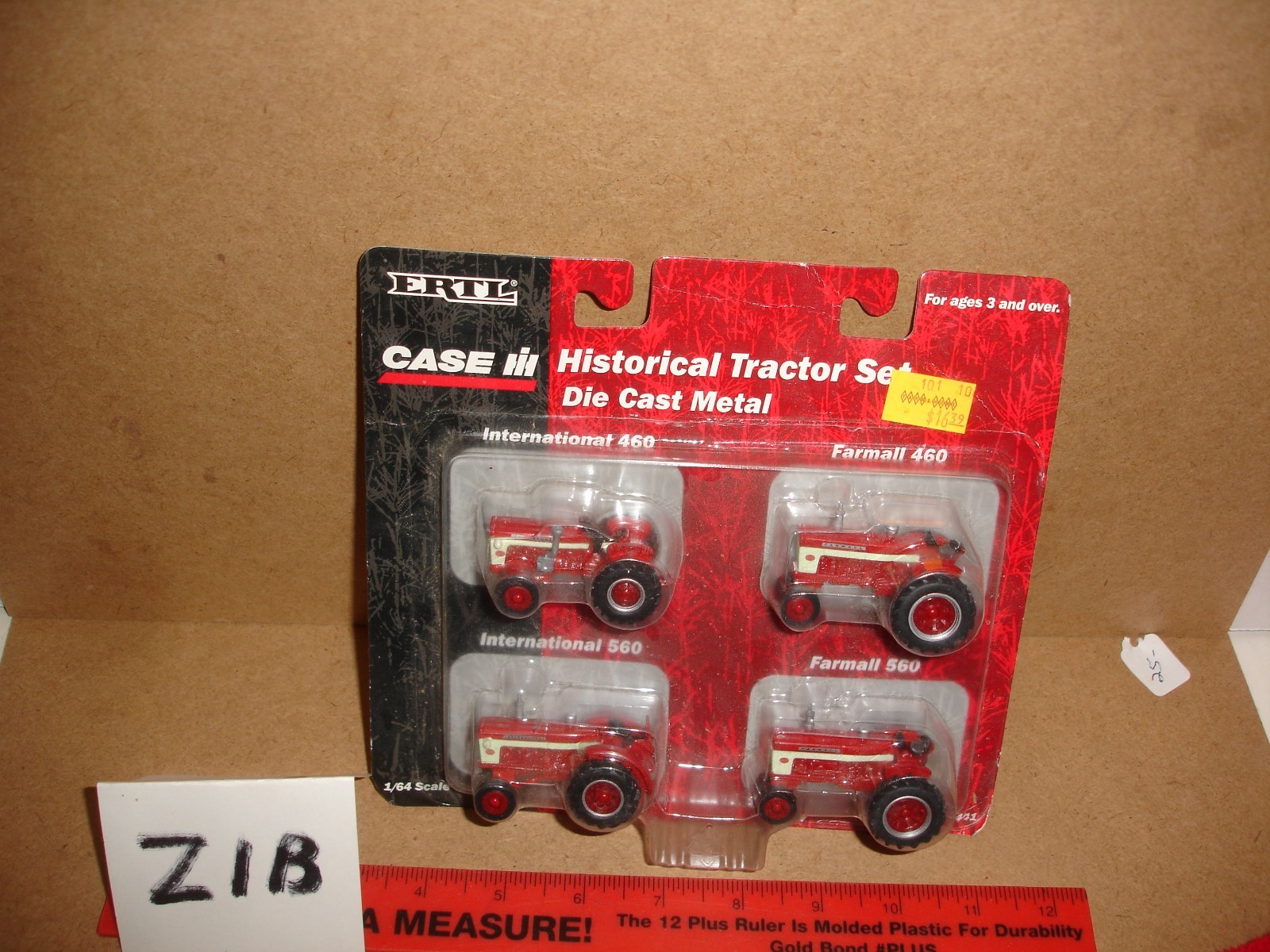 1/64 Case IH Historical Tractor Set of 460 - 560 Tractors - in original ...