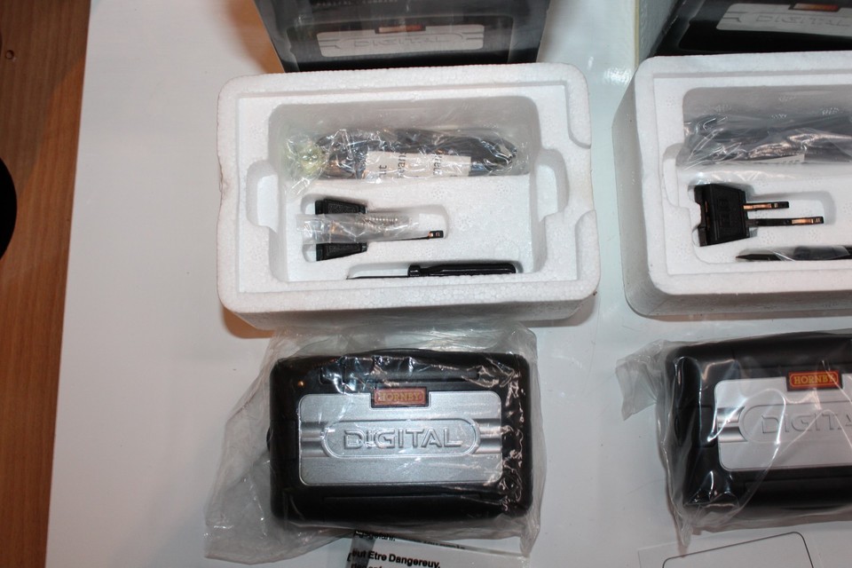 2 x Hornby R8216 Digital Point Decoders & 1 x R8247 Point & Accessory Decoder | eBay UK
