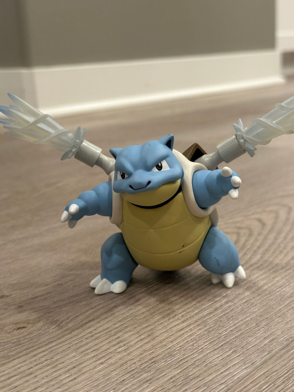 GoodSmile: Nendoroid - Pokemon Trainer Red: Champion Version Blastoise ...