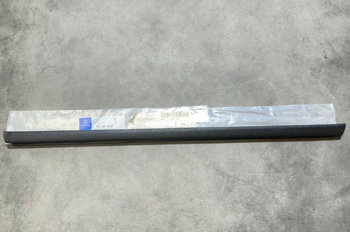 MB C W203 FRONT RIGHT DOOR WINDOW INNER EDGING SEAL RAIL A2037251465 NO ...