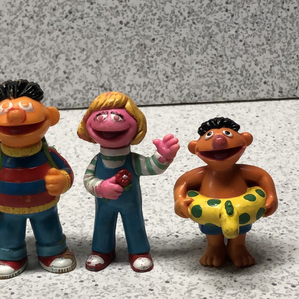 Vintage Sesame Street Figures Lot by JHP Big Bird Ernie (2) Prairie ...