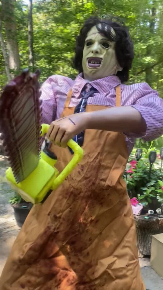 The Texas Chainsaw Massacre Screaming Leather face Animatronic | eBay