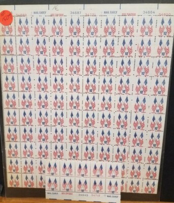 US #1509, 10¢ Crossed Flags, Sheet of 100 w/Red color shift error ...