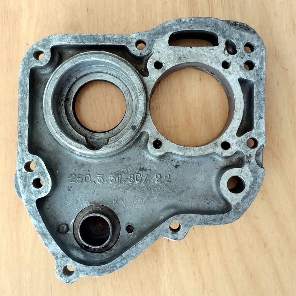 BMW R51/3 R67/2 R67/3 R68 Gearbox Cover | eBay