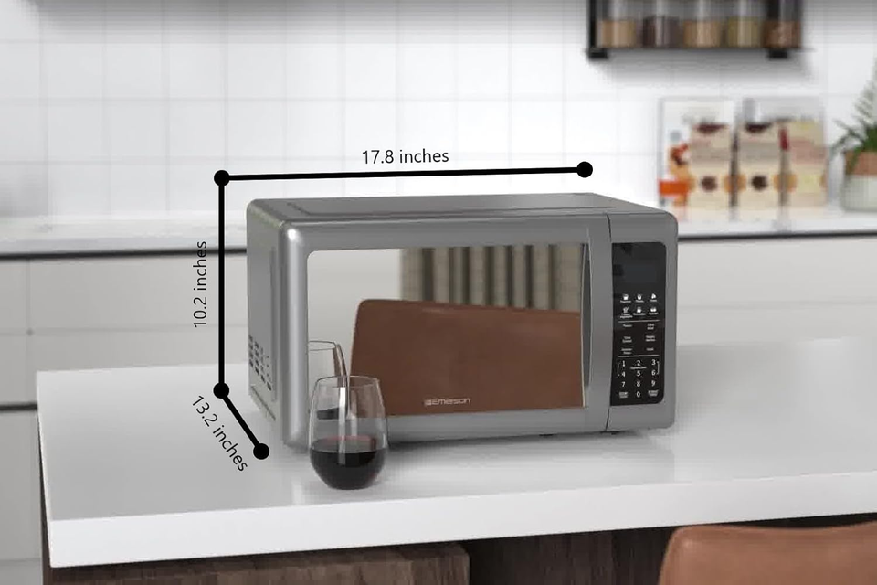 MW7601SL Compact Countertop Microwave Oven with Sleek Mirrored Finish ...