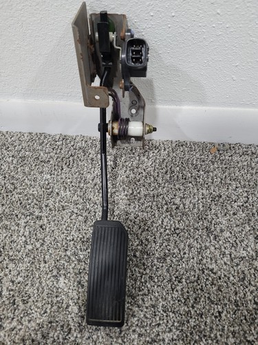 USED and Tested 2003-2008 Infiniti FX35/G35/Nissan 350Z Accelerator ...