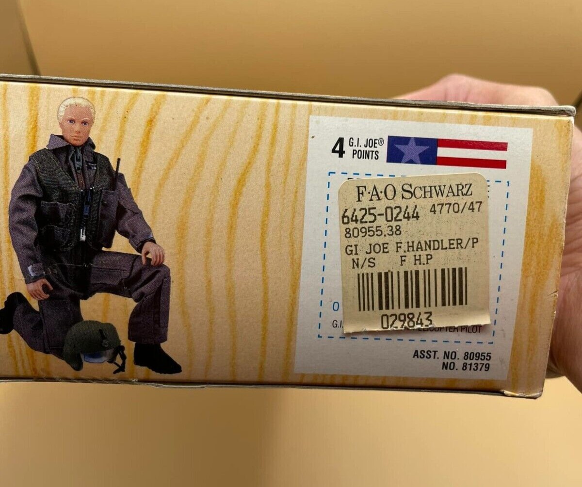 1997 Gi Joe Jane U.S. Army Helicopter Pilot brown hair brown eyes 12 ...