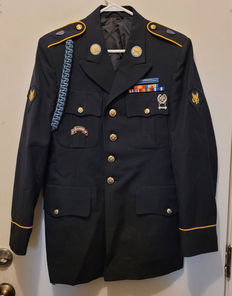 Army Ranger Dress Uniform Lieutenant Colonel Jamie C. Brown > Public