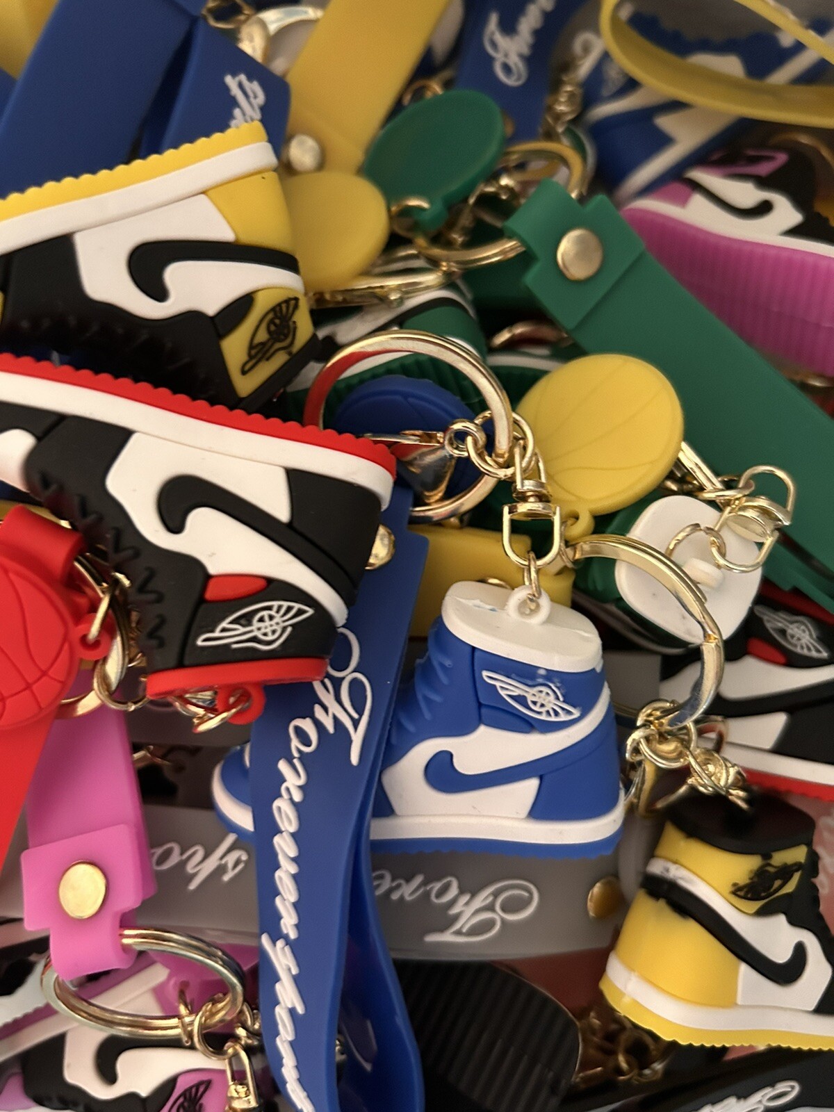 Jordan 1 Nike 3D Keyring Keychain 8 COLOURS 🟥🟧🟨🟩🟦🟪 Sneaker Style Gift ...