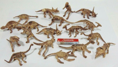 Dinosaur Figures Lot Fossil Skeleton Realistic 18 pcs Set Toys Kids 3 ...