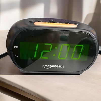 Amazon Basics Small Digital Oval Alarm Clock With LED Display ...
