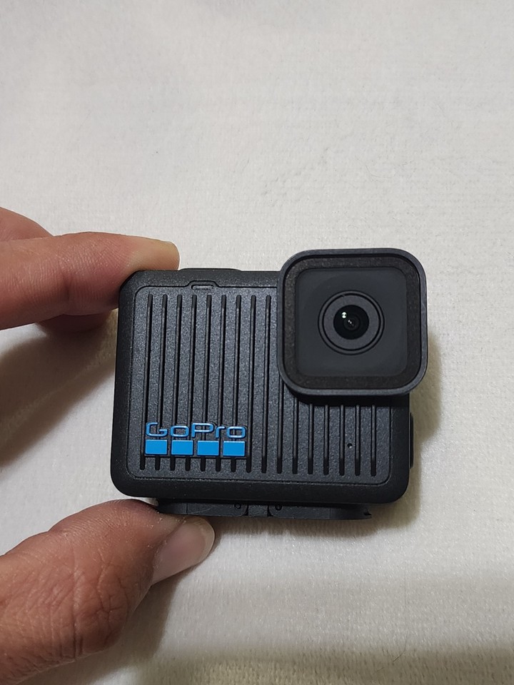 GoPro Hero AMFR1 4K Action Camera With Accessories WORKS MINT | eBay