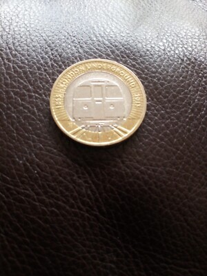 London Underground Train rare collectable 2 pound coin | eBay UK