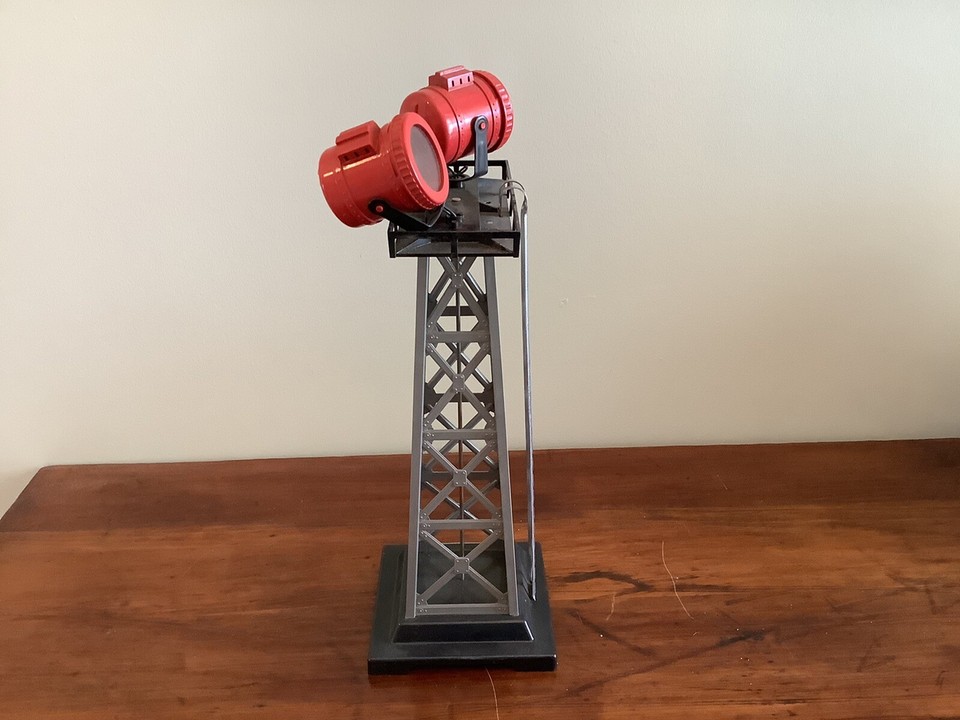 Marx Twin Red Searchlight Floodlight Tower Model Railroad Train Layout ...