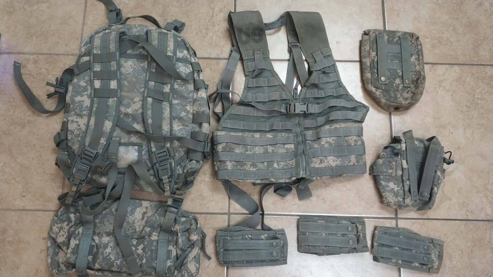 US Army Rifleman Set System ACU UCP Camo Molle Assault Pack Pouches ...