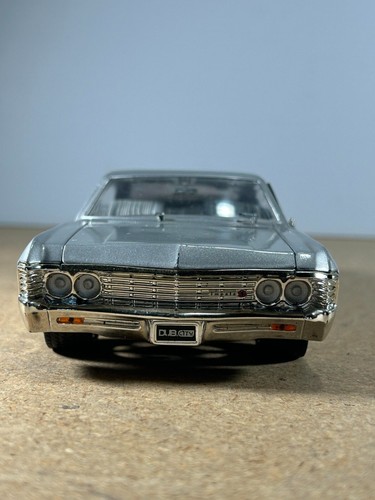 Jada Toys 1967 Chevrolet Dub City 1:24 Scale Diecast Model Impala SS ...