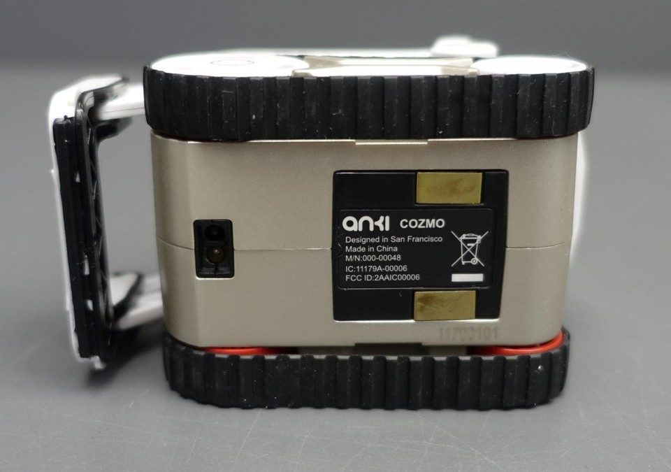 Anki Cosmo Electronic Interactive Robot Toy + Charger 3 Cubes Tested ...