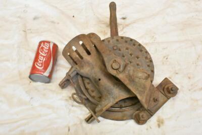 Primitives - Hand Crank Corn Shellers