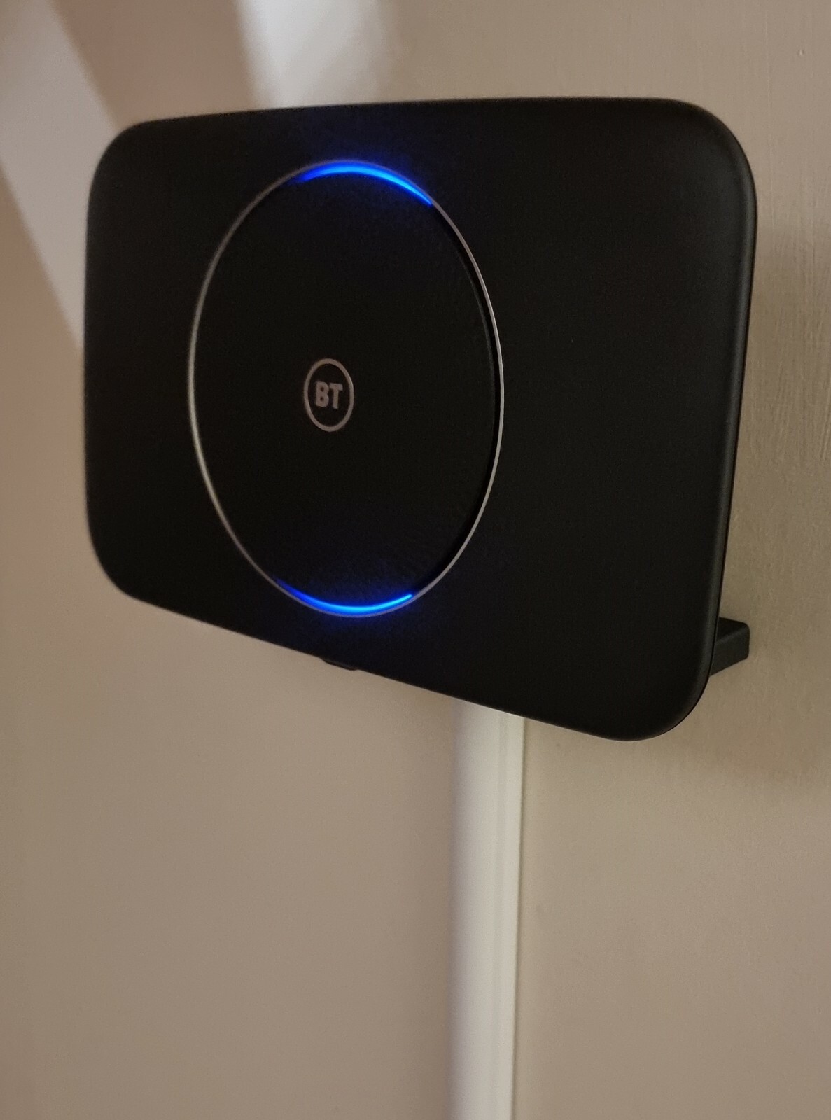 BT Smart Hub 2 Wall Mount Floating Bracket Includes Fixings ...