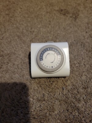 GE 24-Hour Plug-In Dial Basic Timer, 125 VAC 60Hz 15A 1250W, Model ...