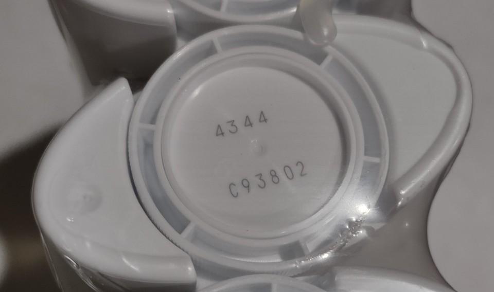 Native ~ Whole Body Deodorant ~ Coconut & Vanilla Scent ~ 2.4 oz ~ 12 ...