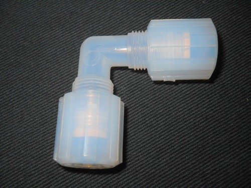 Parker Pargrip 3/8" Tube 90° Elbow High Purity PFA Compression Union ...