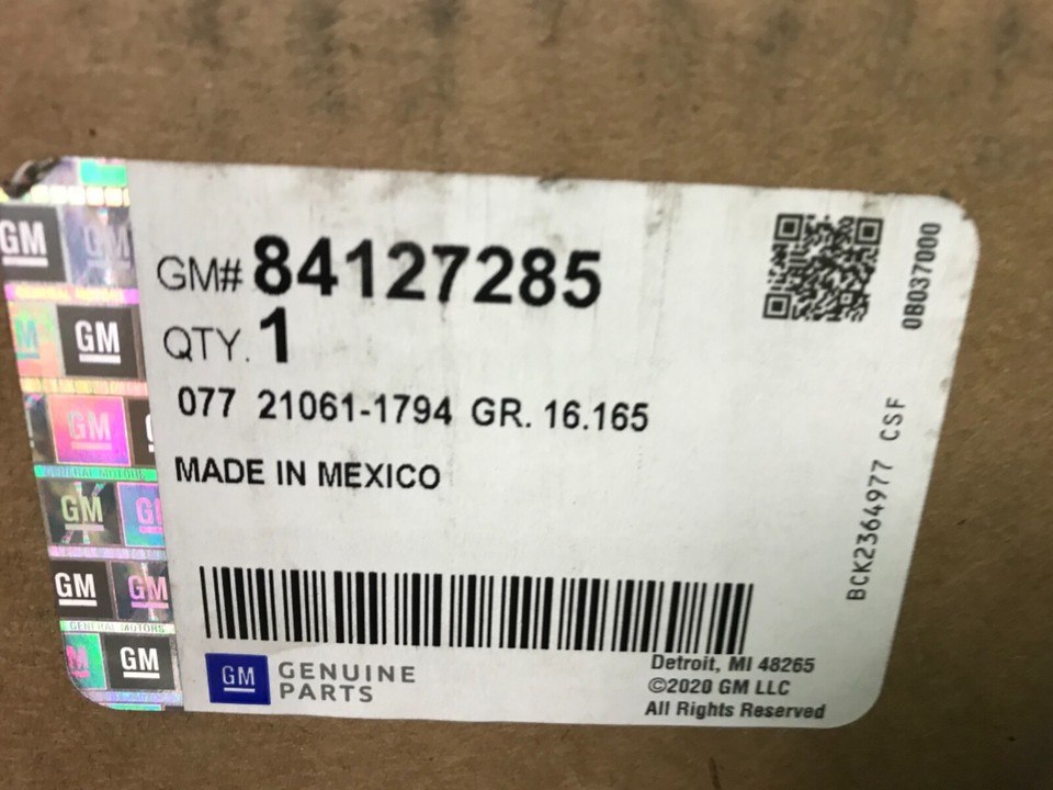 Gm oem interior front door trim panel left driver side 84127285 ebony ...