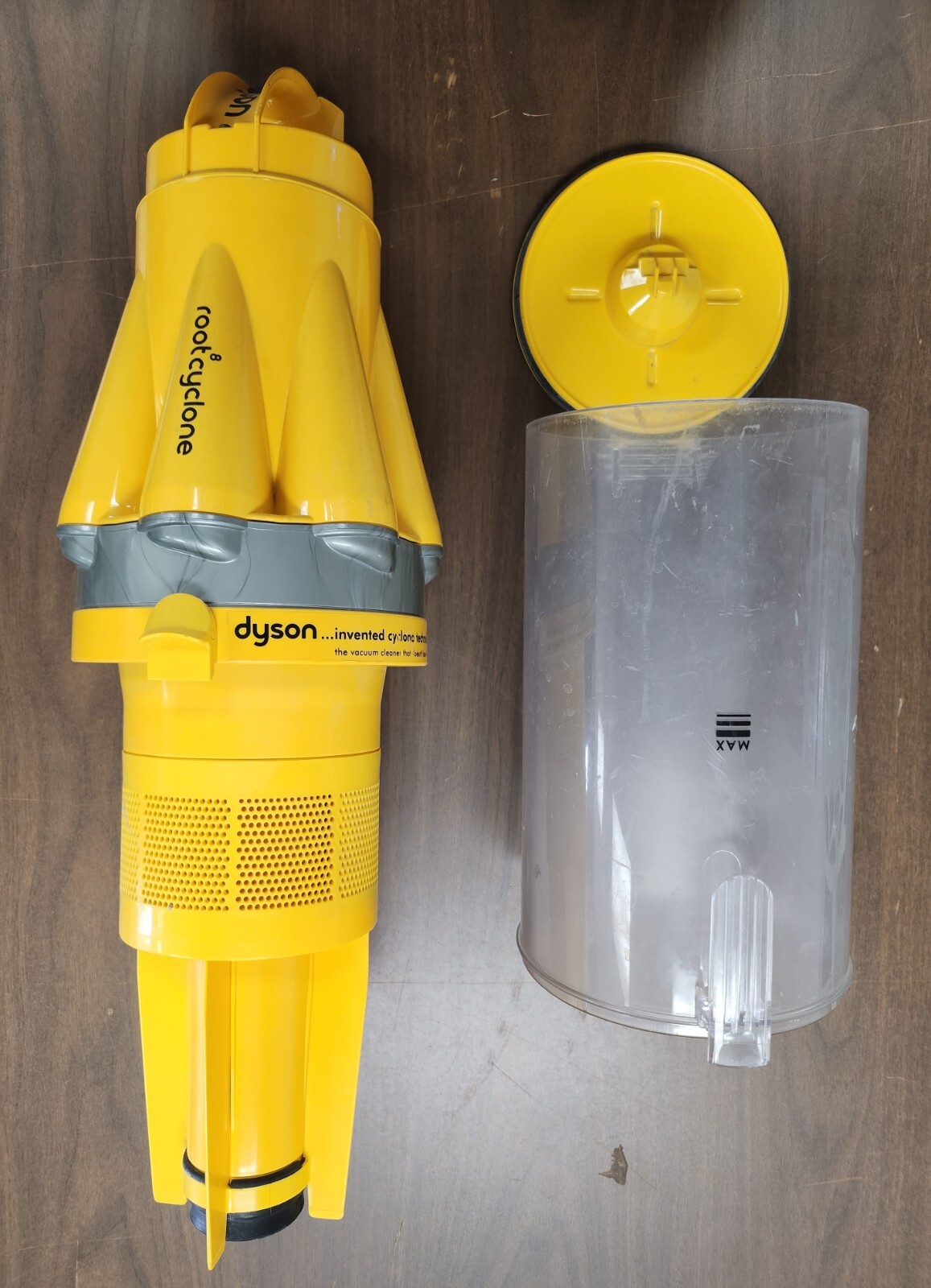 GENUINE DYSON DC07 VACUUM CYCLONE & BIN ASSEMBLY - 904861-51 904476-09 ...