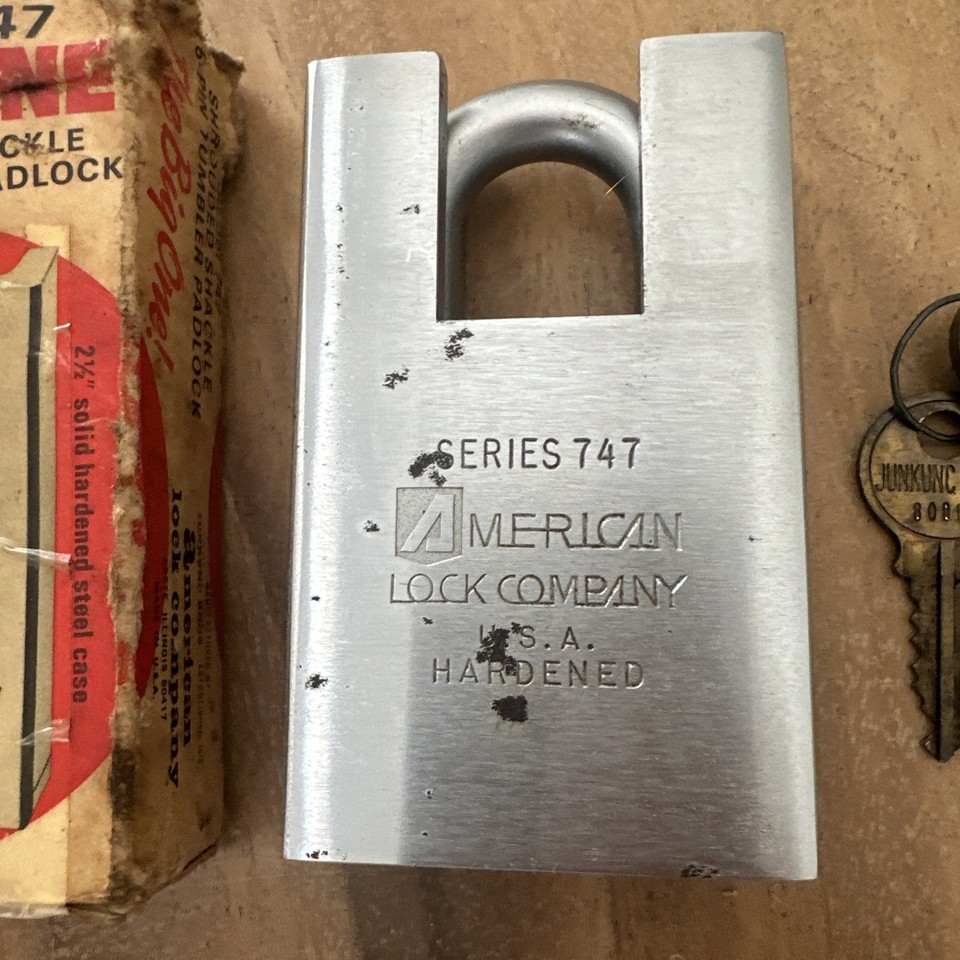 American Lock 747 Padlock, 2 Keys, Shrouded Shackle, Steel Body in box ...