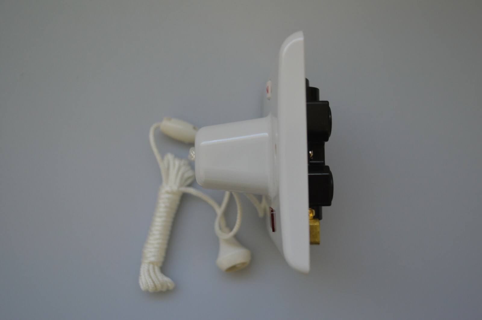 45 Amp Shower Bathroom Pull Cord Ceiling Switch With Neon & 47mm ...