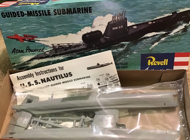 Revell Guided Missile Submarine USS Nautilus 1 305 for sale online | eBay