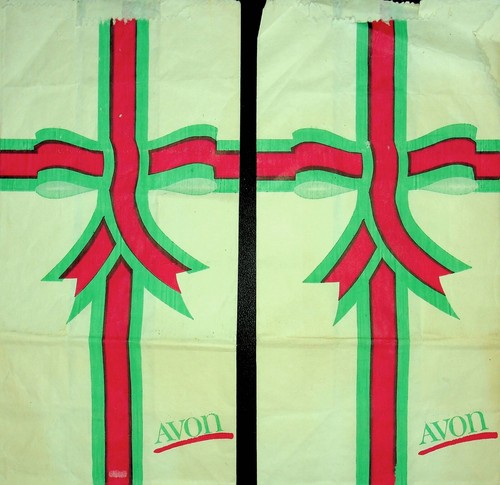 TWO VINTAGE AVON PAPER RED & GREEN CHRISTMAS BAGS - E15-L | eBay