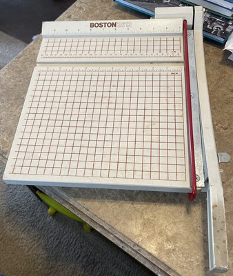 Paper Cutters & Trimmers - Boston 2612 Guillotine Paper Cutter