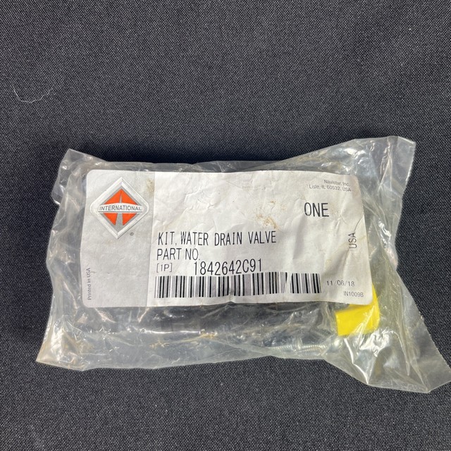 International Fuel Filter Drain Valve 1842642C91 for sale online | eBay