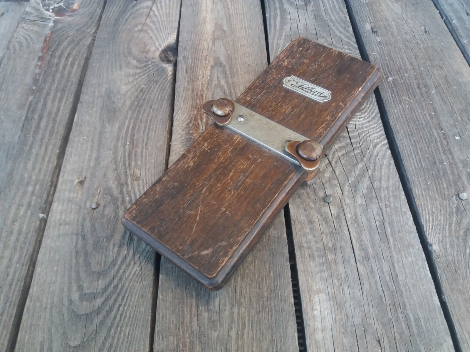 Antique Vintage 1930's Wooden Tie Press THE LIFFORD - Gem