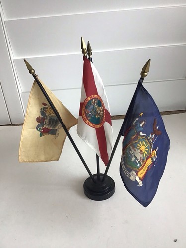 4 VTG 1975 STATE OF FLORIDA MINIATURE FLAGS DESK SET, PLASTIC STAND | eBay