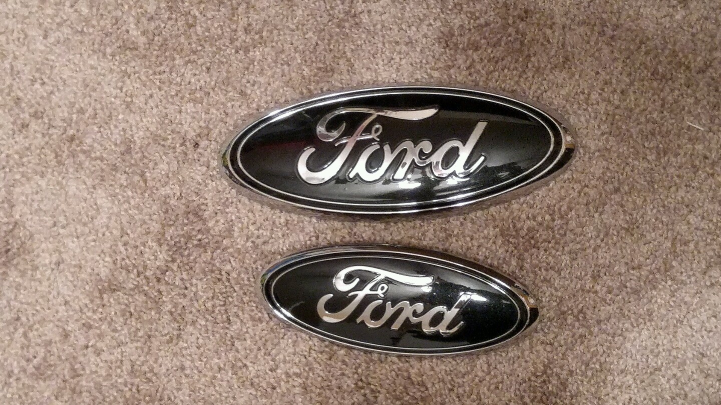 2011-2014 ford Edge Grill & liftgate custom TUXEDO black emblem. 9" & 7 ...