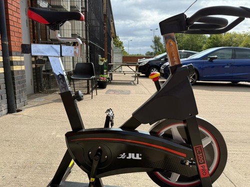 JLL IC300 PRO INDOOR CYCLING EXERCISE BIKE- CS L54 | eBay UK