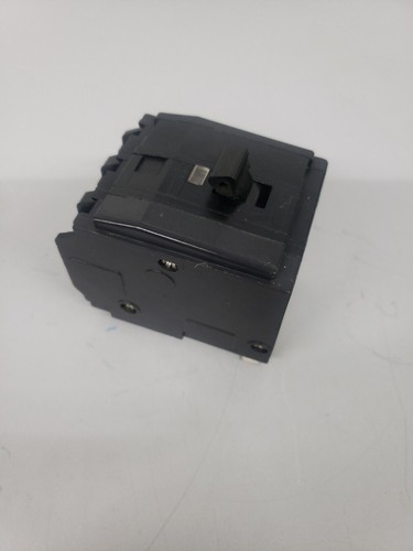 SQUARE D QO350 3 pole 50 amp 240 volt Plug in QO Circuit Breaker 50A ...