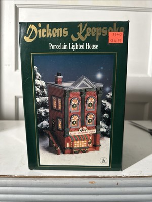 Dickens Keepsake Porcelain Lighted Sant’s Christmas Shop. | eBay