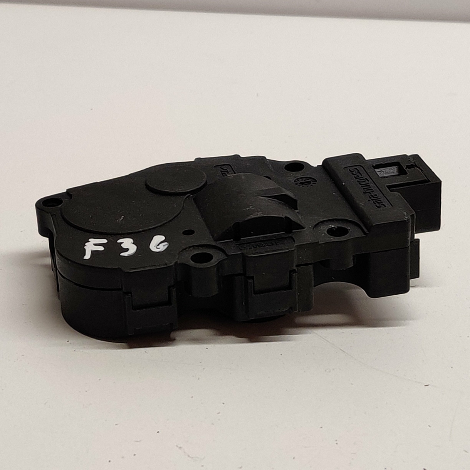 BMW 4 3 Series F30 F31 F32 F36 Air Vent Flap Motor Actuator Genuine ...